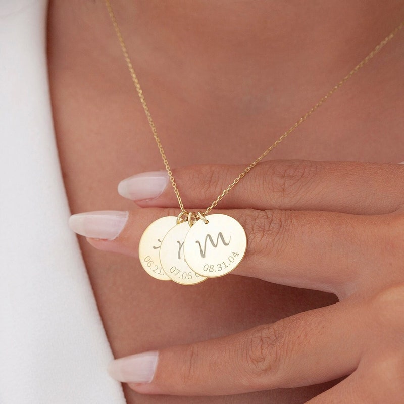 Mom Letter Necklace - Etsy