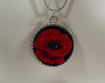 Large Silver Poppy Pendant Necklace - Etsy