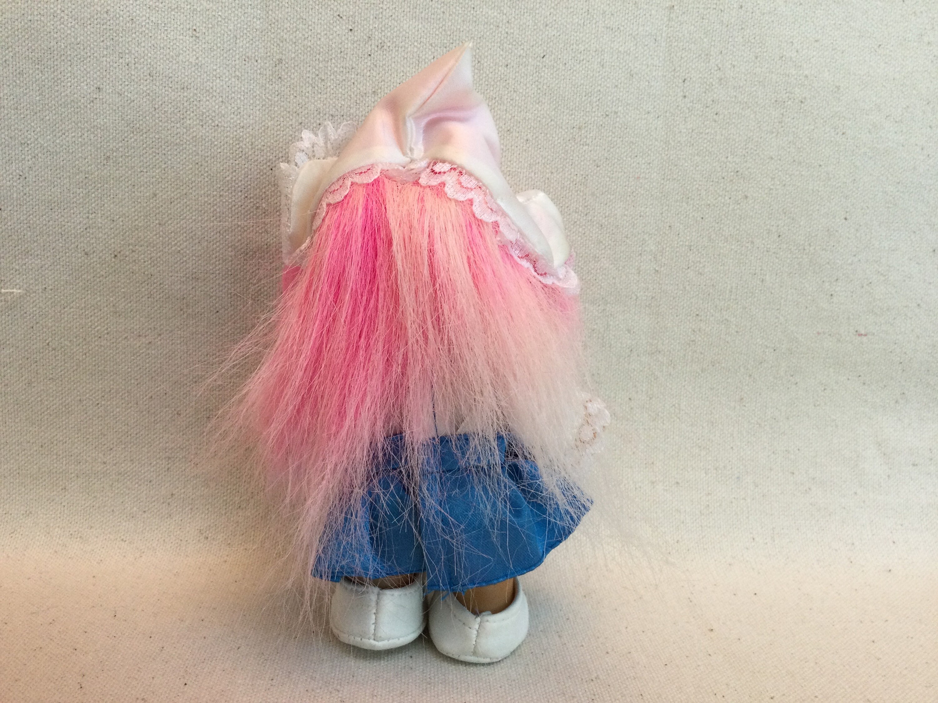 Russ Troll Dutch Girl, Around the World Troll, Pink Hair Troll Wearing ...