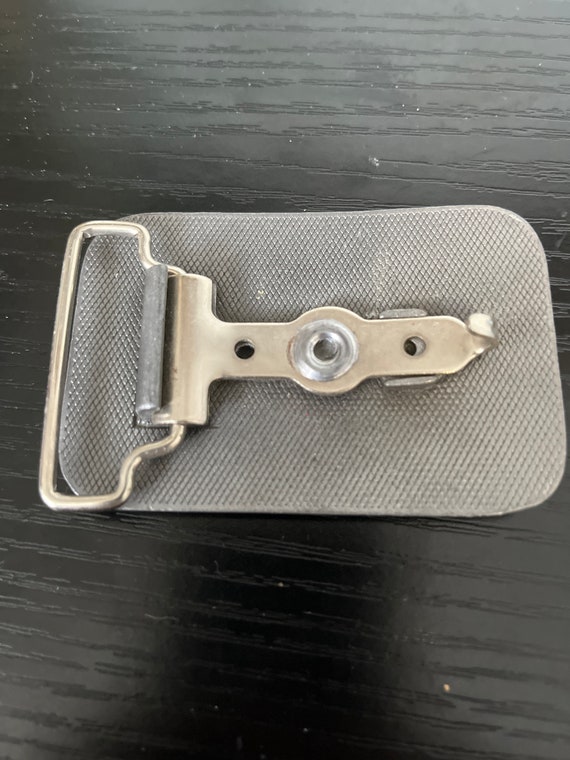 Heavy Inuit? Spear fishing belt buckle - Gem