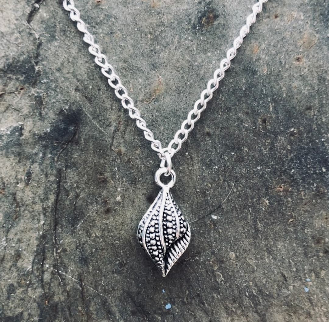 Collier en coquille de conque plaqué argent - Etsy France