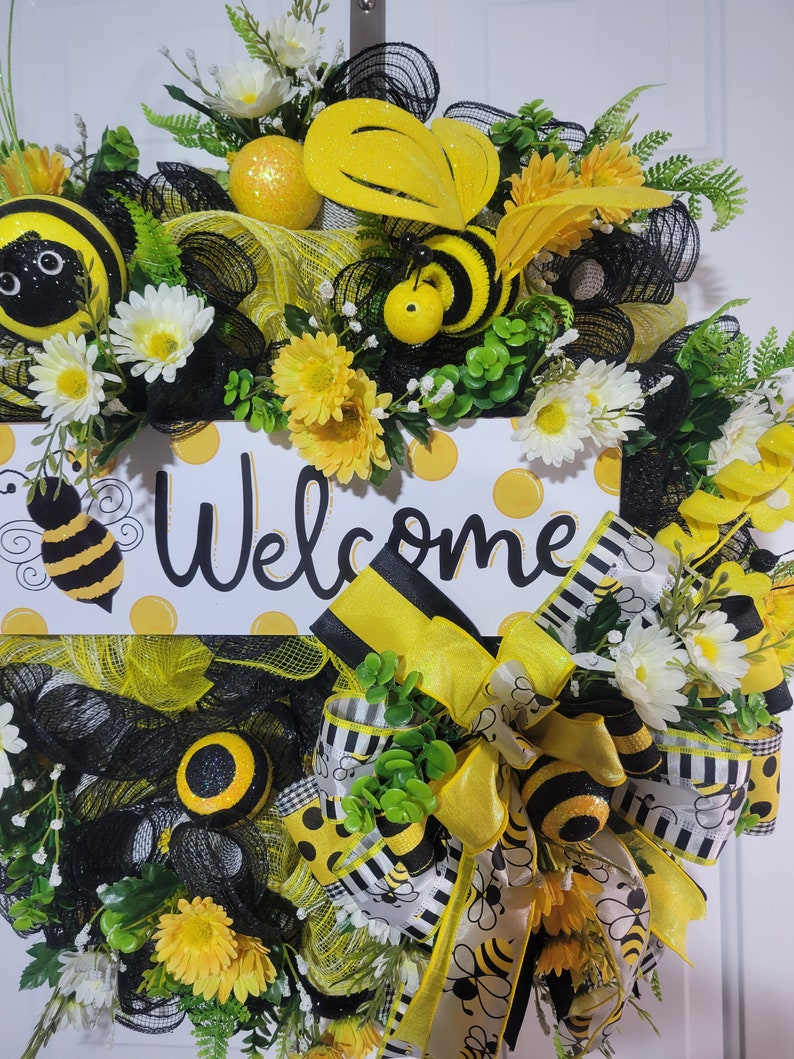 Bumble Bee Wreath, Queen Bee, Welcome Sign With Bee, Bee Ribbon, Floral ...