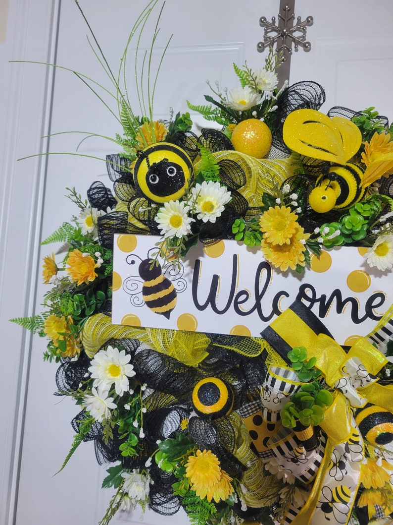 Bumble Bee Wreath, Queen Bee, Welcome Sign With Bee, Bee Ribbon, Floral ...