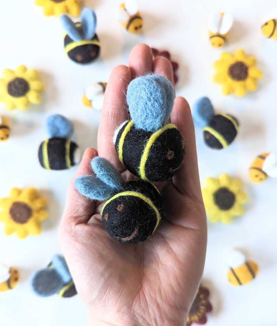Felt Bees / Felt Bumblebees / Felt Bugs / Bee Sensory Kit / Honeybees ...