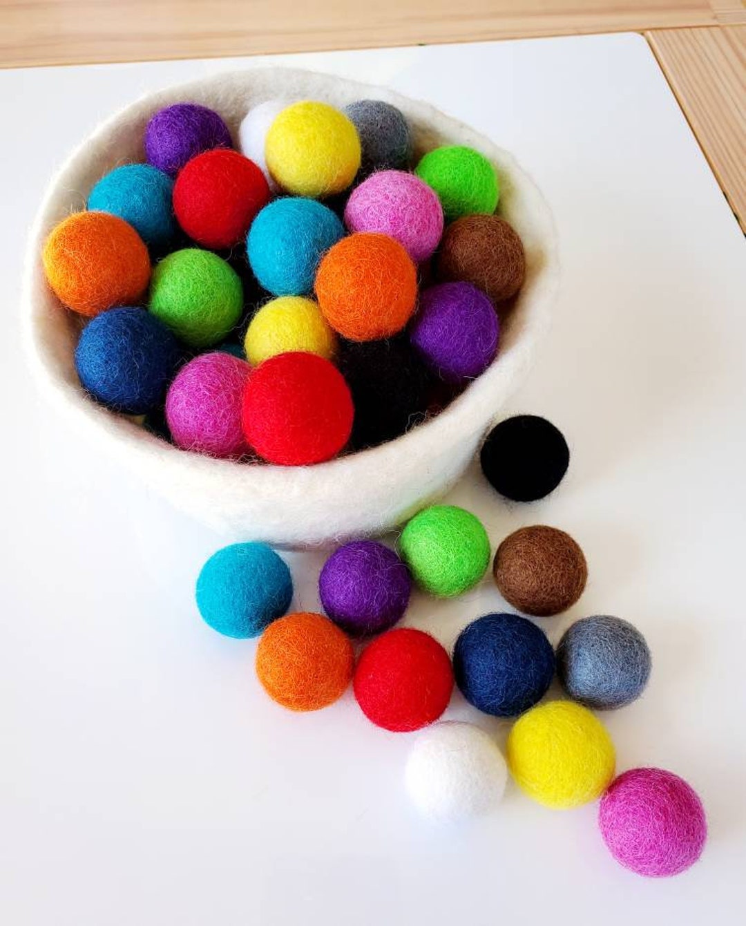 1'' 2.5 Cm Felt Balls 12 Basic Colors / 1 Inch Wool Sensory Pom Poms ...