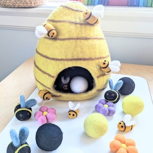 Felt Beehive / Montessori Beehive / Beehive Toy / Bee Sensory Bin / Bee ...