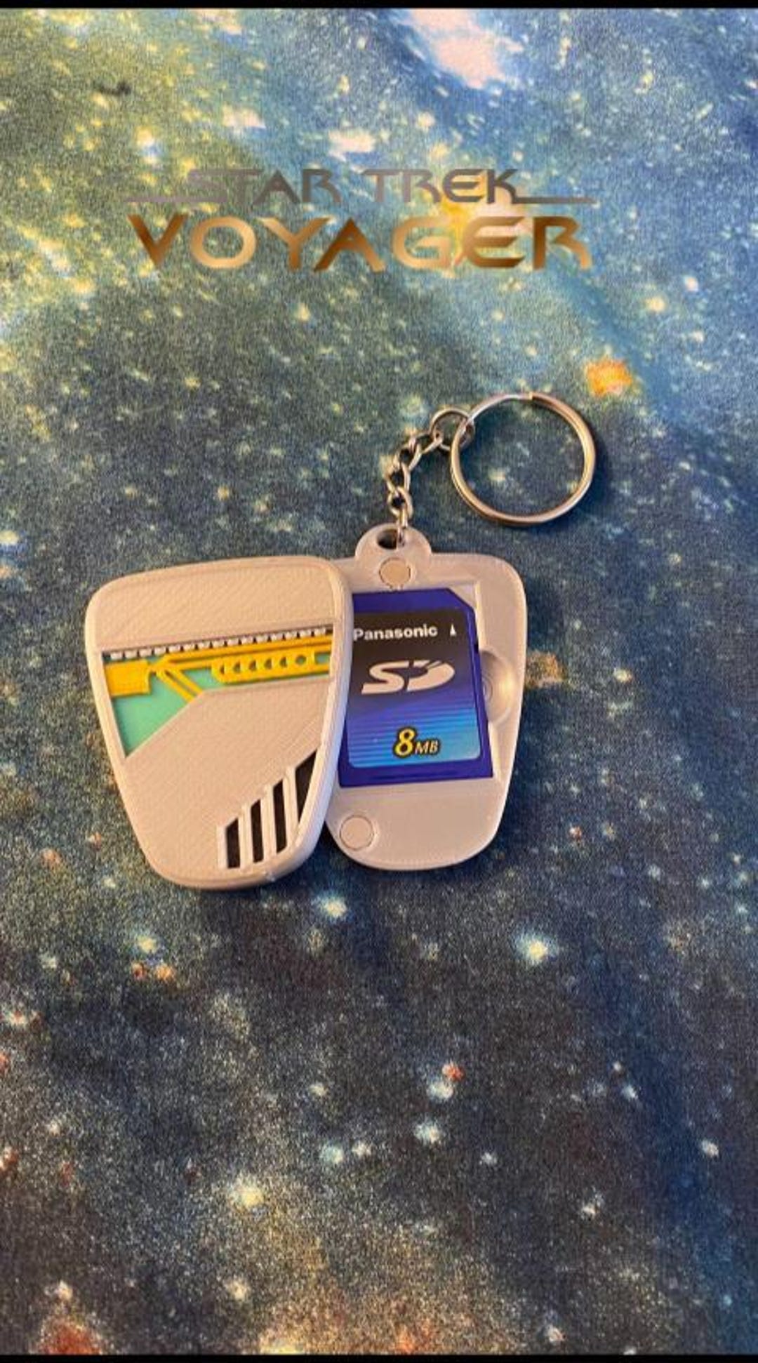 Mobile Holo-emitter SD Card Wallet Star Trek Voyager | Mobile Holo-emitter Magnetic SD Card ...
