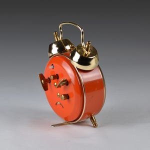 Vintage Chinese Shanghai Diamond Pop Art Red Tabletop Mechanical Wind ...