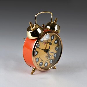 Vintage Chinese Shanghai Diamond Pop Art Red Tabletop Mechanical Wind ...