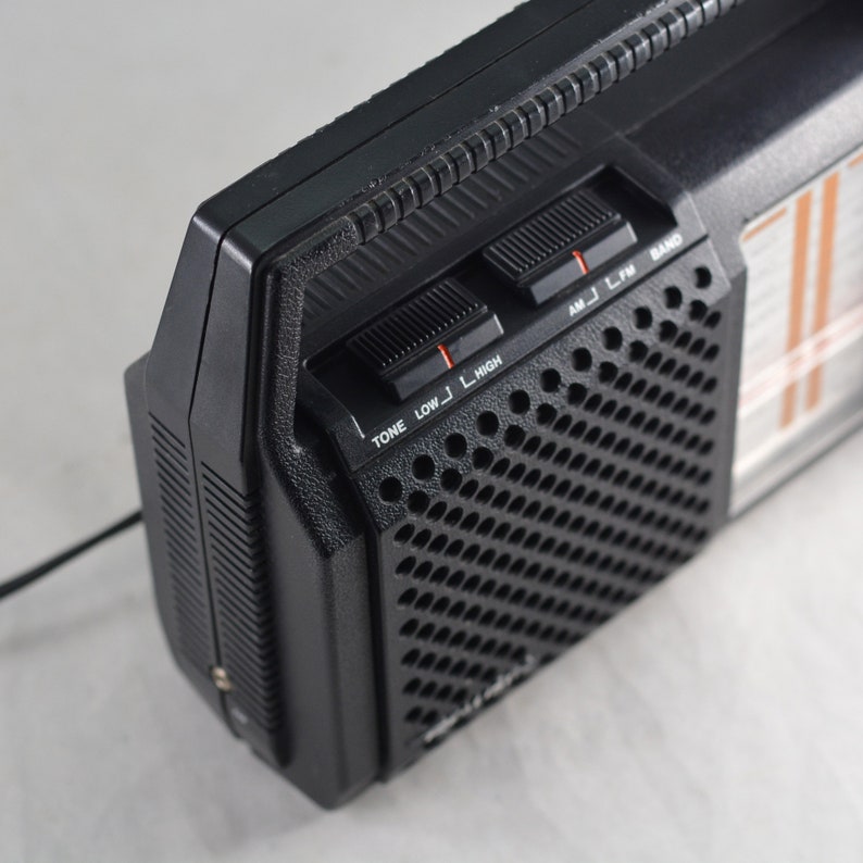 Vintage 1980s Realistic Radio Shack 12-711 AM FM Radio Working - Etsy