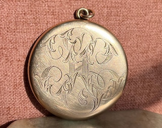 MementoMarieVintage - Etsy