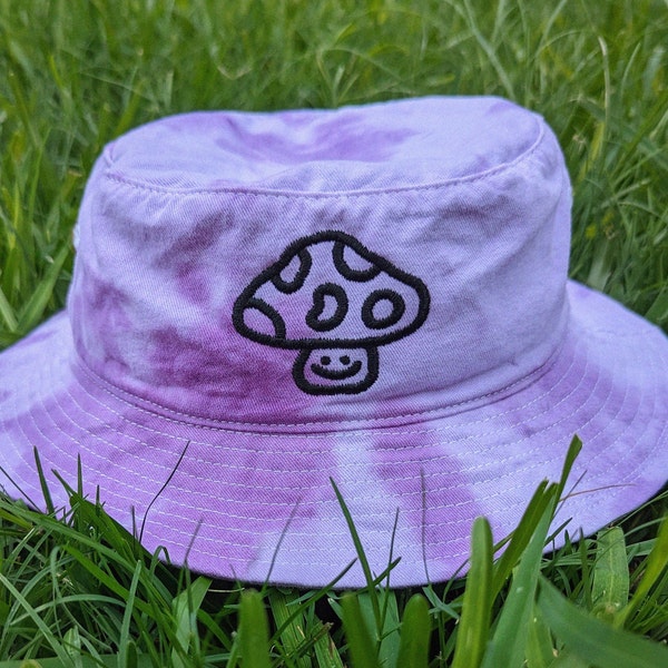 Trippy Hat - Etsy