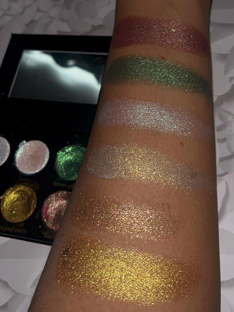 Duochrome Eyeshadow Palette: the Painted Dreams, Vegan & Cruelty-free ...