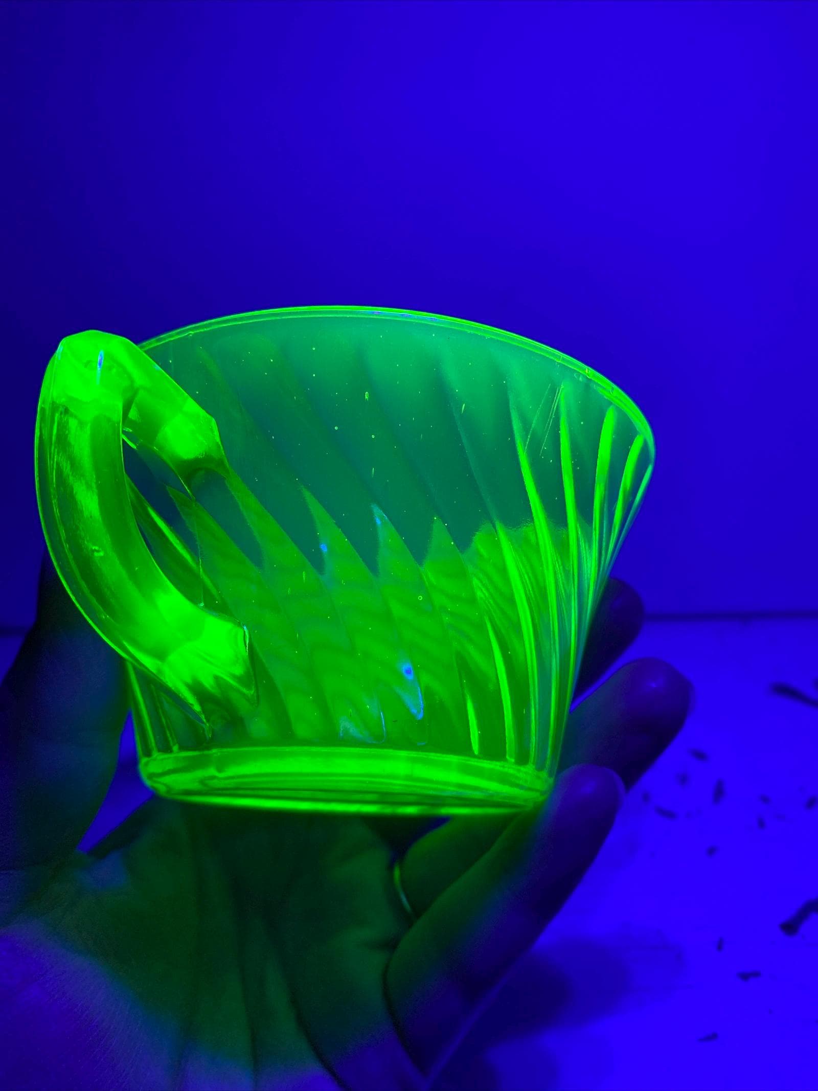 Vintage Uranium Tea Cup Green Glow Glass Swirl Pattern Anchor Hocking ...