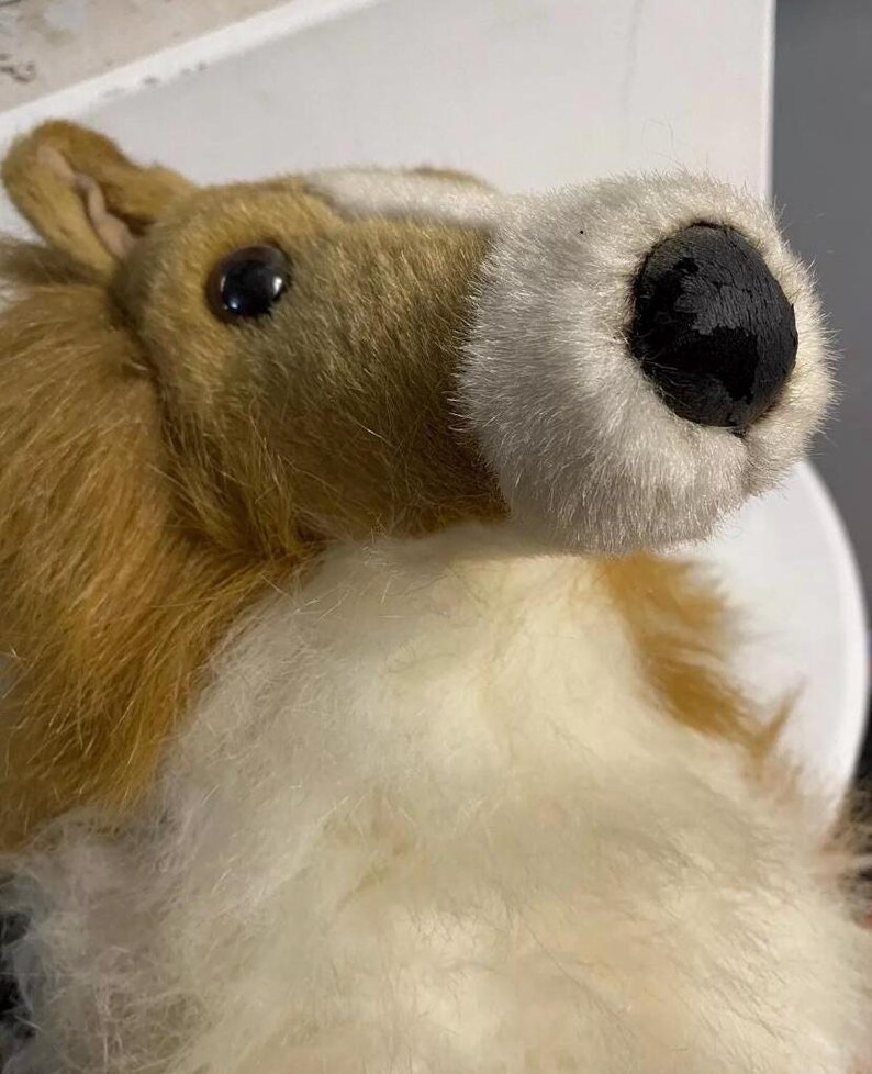 Vintage Stuffed Animal Dog Collie Lassie FAO Schwarz Adoption Central ...