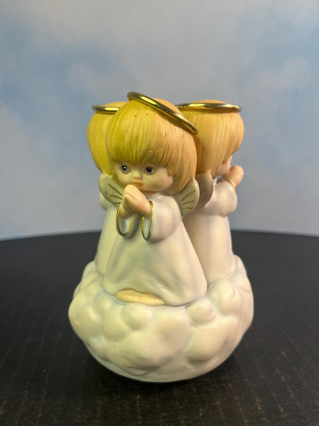 Hallmark Music Player Trio of Angels on A Cloud Plays Joy to the World ...