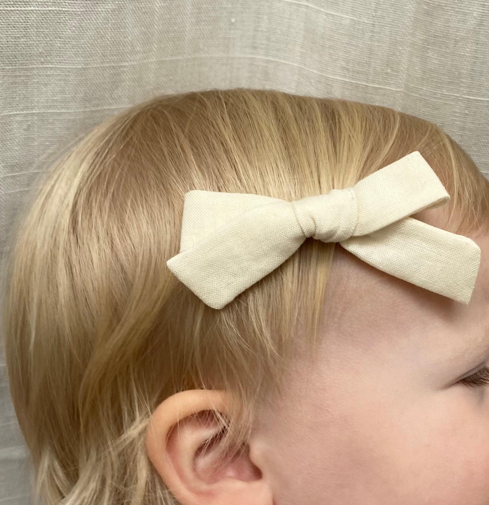 School girl hair bows | Classic hair bow | Baby headband bow | Toddler ...