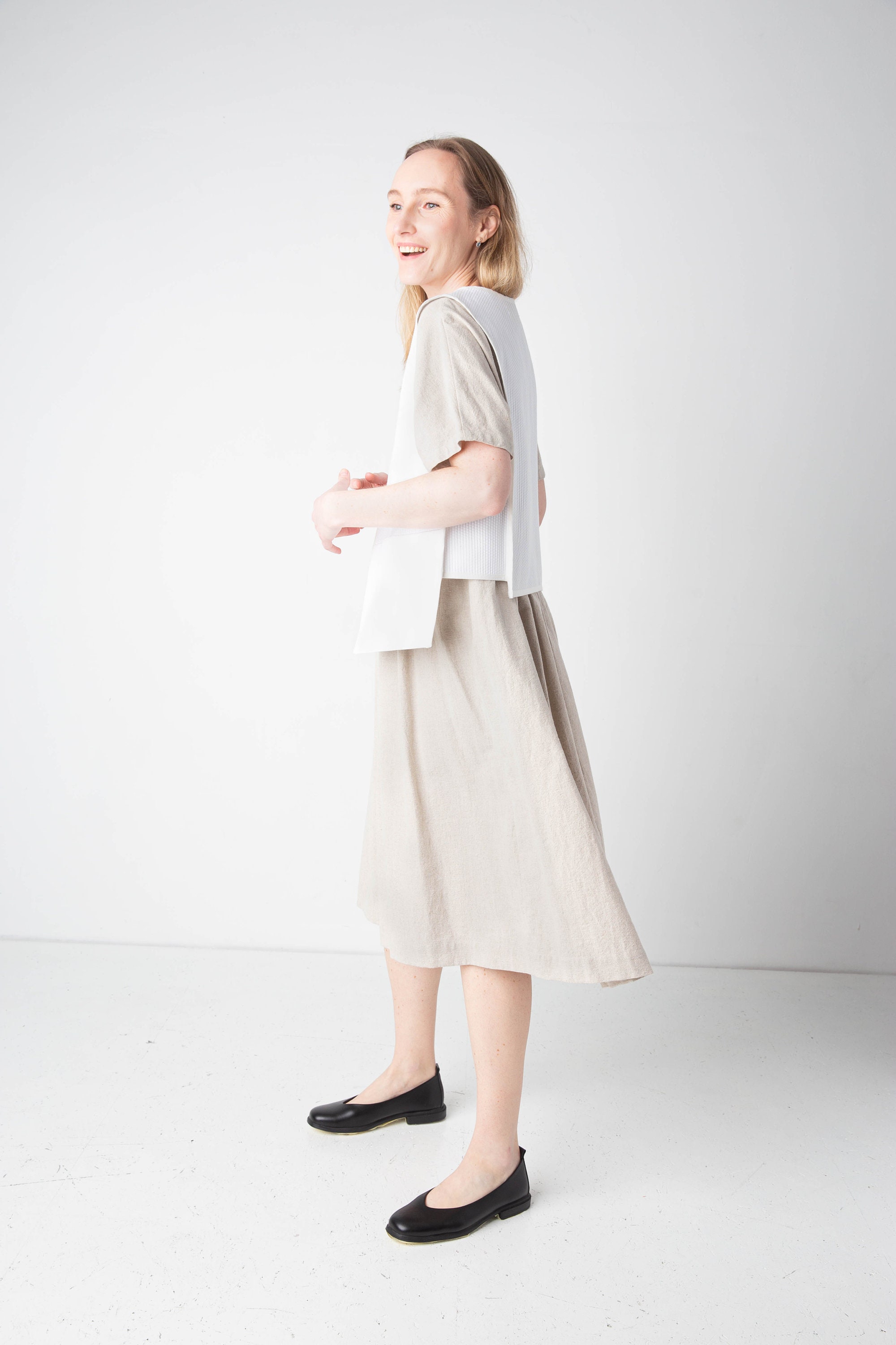 Loose Silhouette Linen Dress for Women, Comfortable Oversize Dress, V ...
