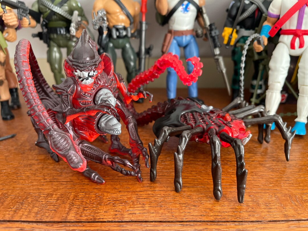 1993 Aliens, Lot of 2, Killer Crab Alien, Queen Face Hugger Alien ...