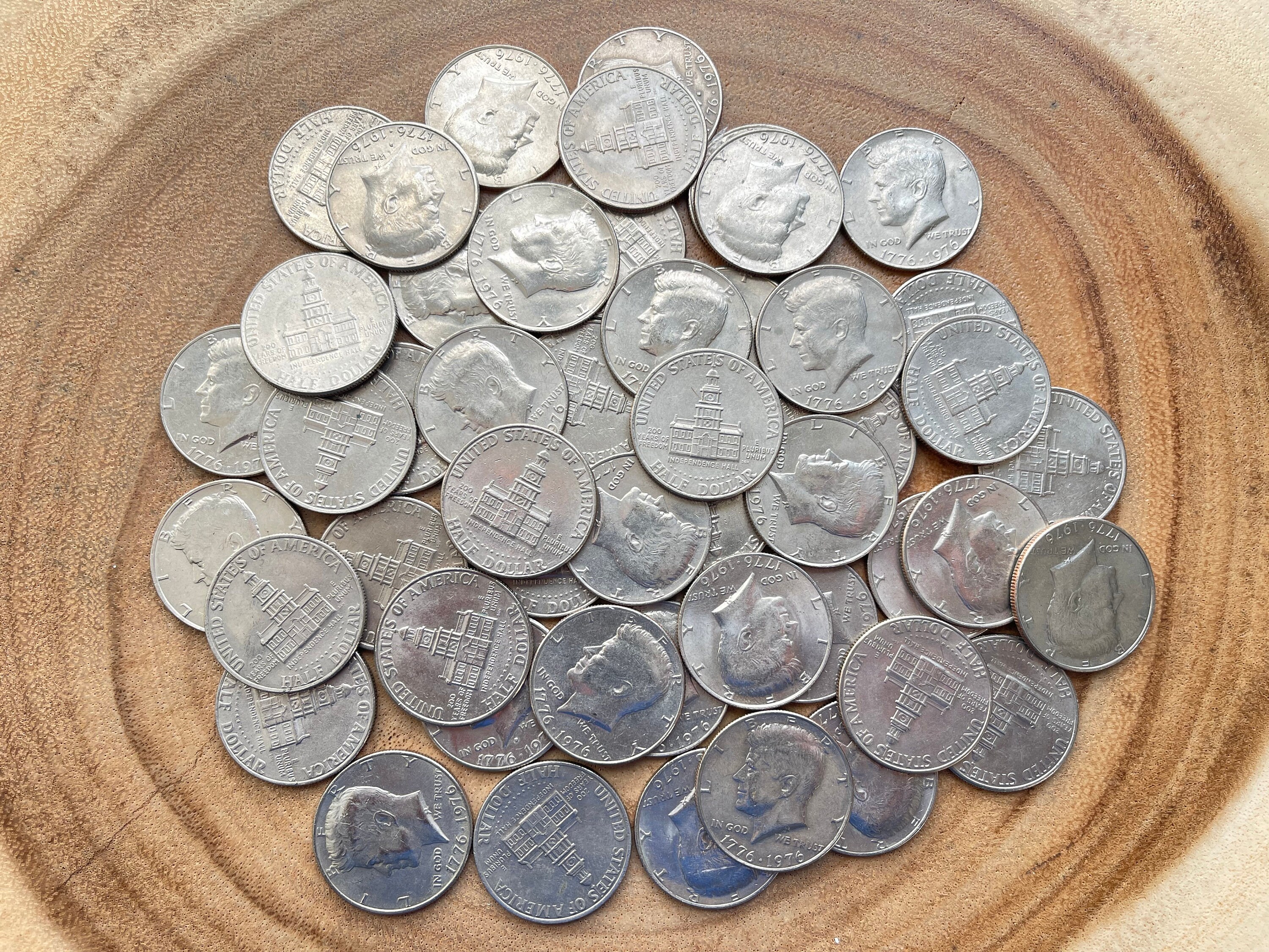 Roll Of 40 Vintage US Bicentennial Quarters 1776-1976