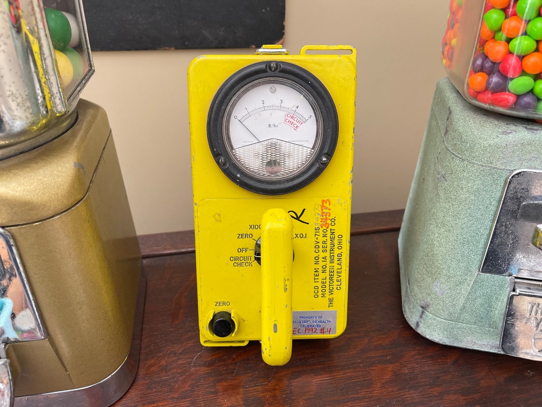 1960's Civil Defense Victoreen CDV-715 No. 1A Radiological Survey Meter ...