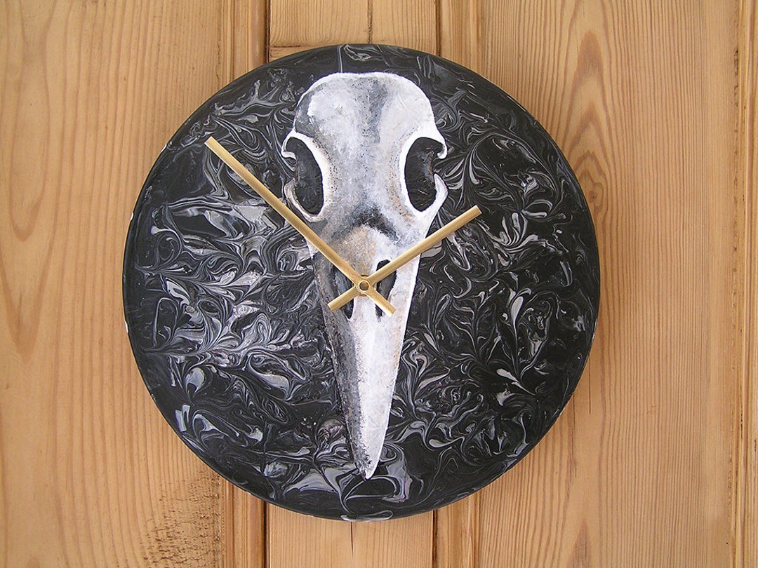 12" Vinyl Record Wall Clock. Crow Skull. Hand Painted - Etsy