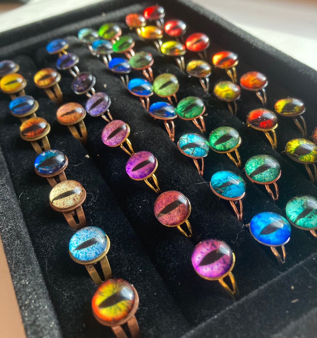 5 RANDOM Adjustable Glass Dragon Eye Rings Fantasy Renfaire - Etsy