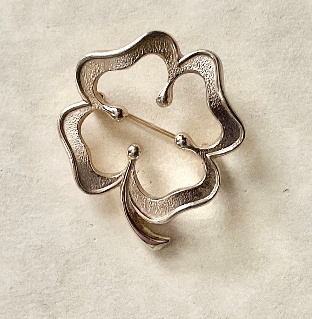 Vintage Monet Gold Tone Four Leaf Clover Brooch. Signed. - Etsy