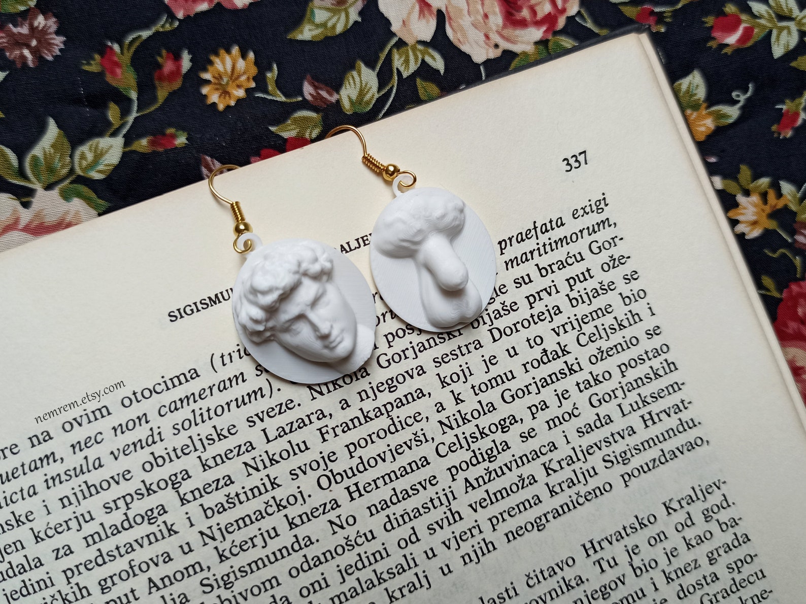 Dark Academia Earrings Quirky Earrings Renaissance Jewelry - Etsy