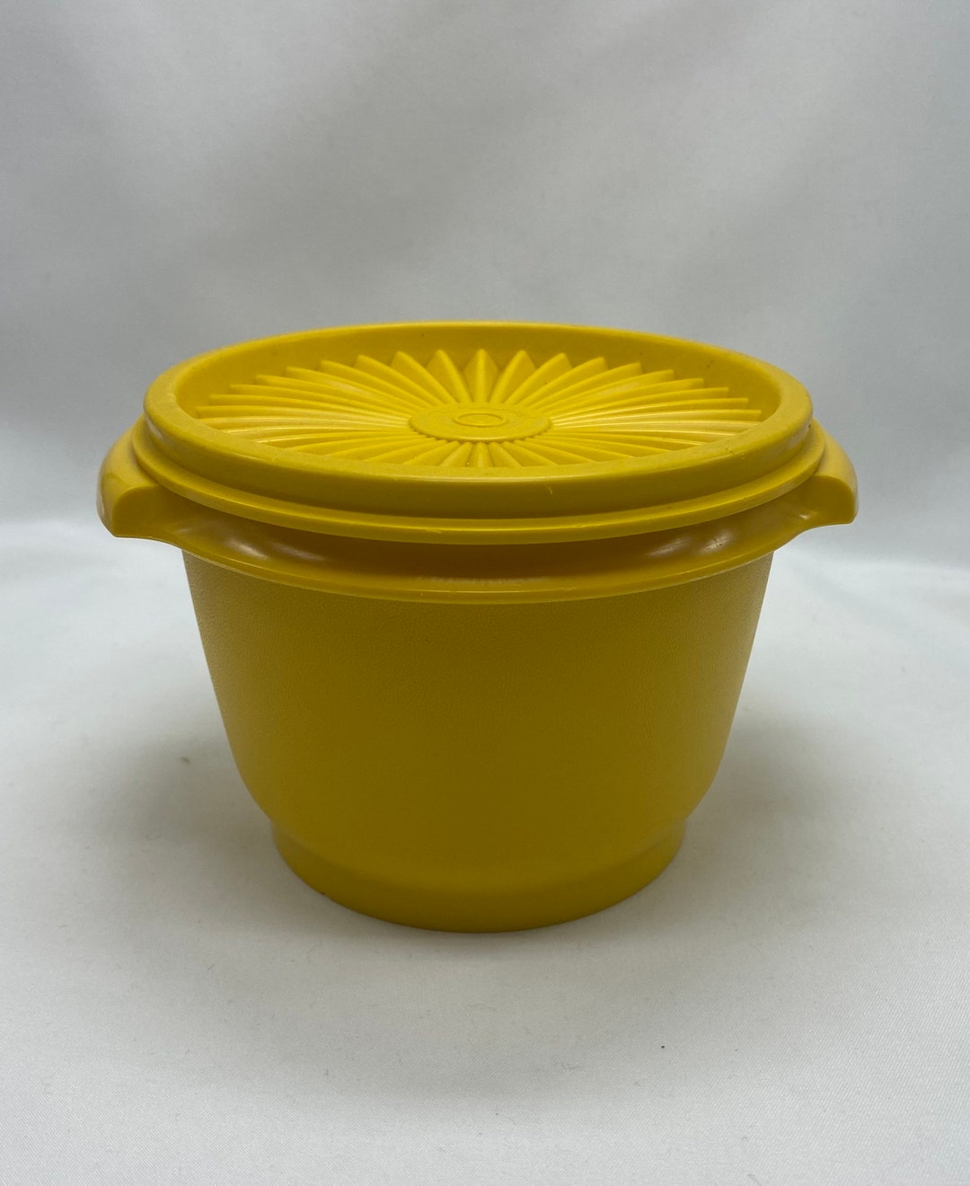 Vintage Yellow Snap Lid Tupperware Container, Vintage Yellow Tupperware ...