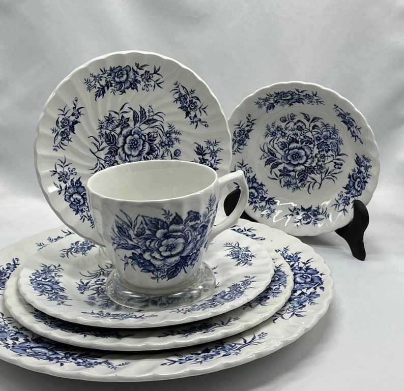 Vintage Beacon Hill by British Anchor Bread Plates, Set of Four ...
