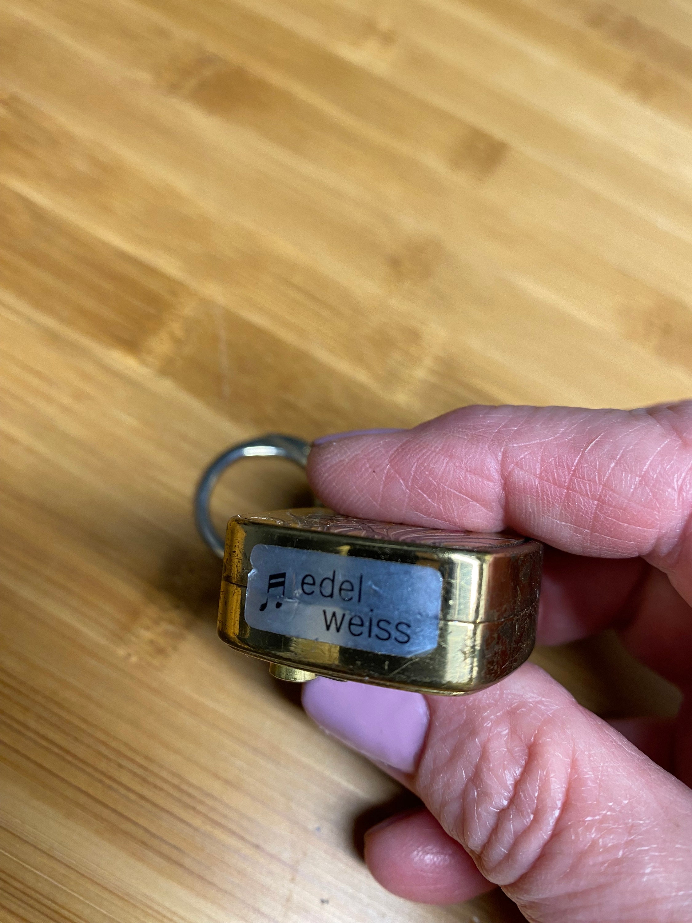 Sankyo Japanese Keychain Music Box - Etsy