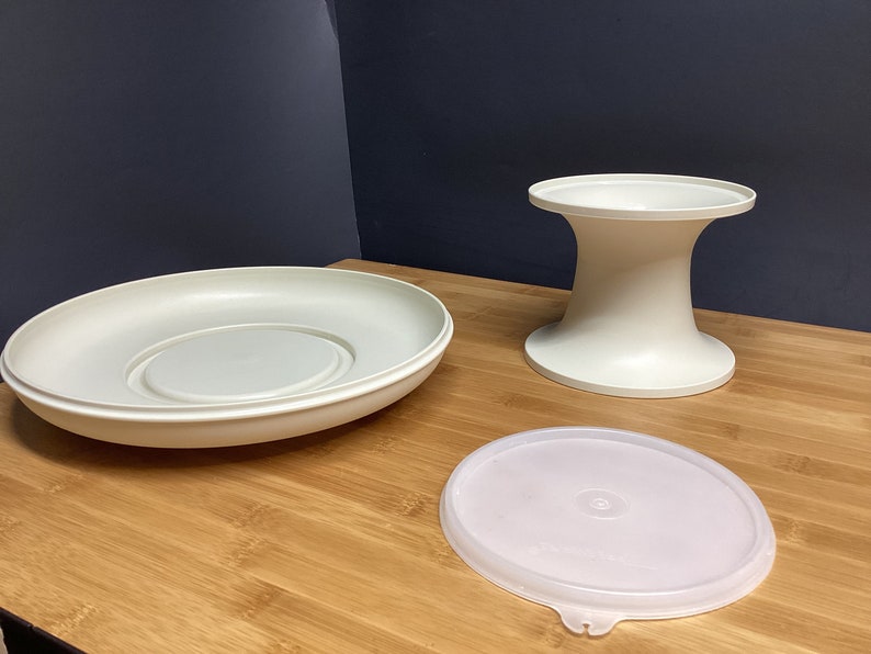 Vintage Tupperware Server - Etsy