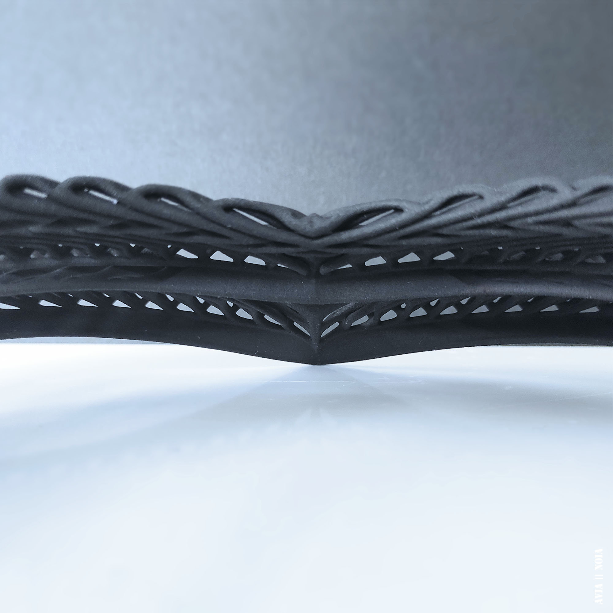 Avianoia's 3d Printed MJF Backbone Choker / Wearable Object ...