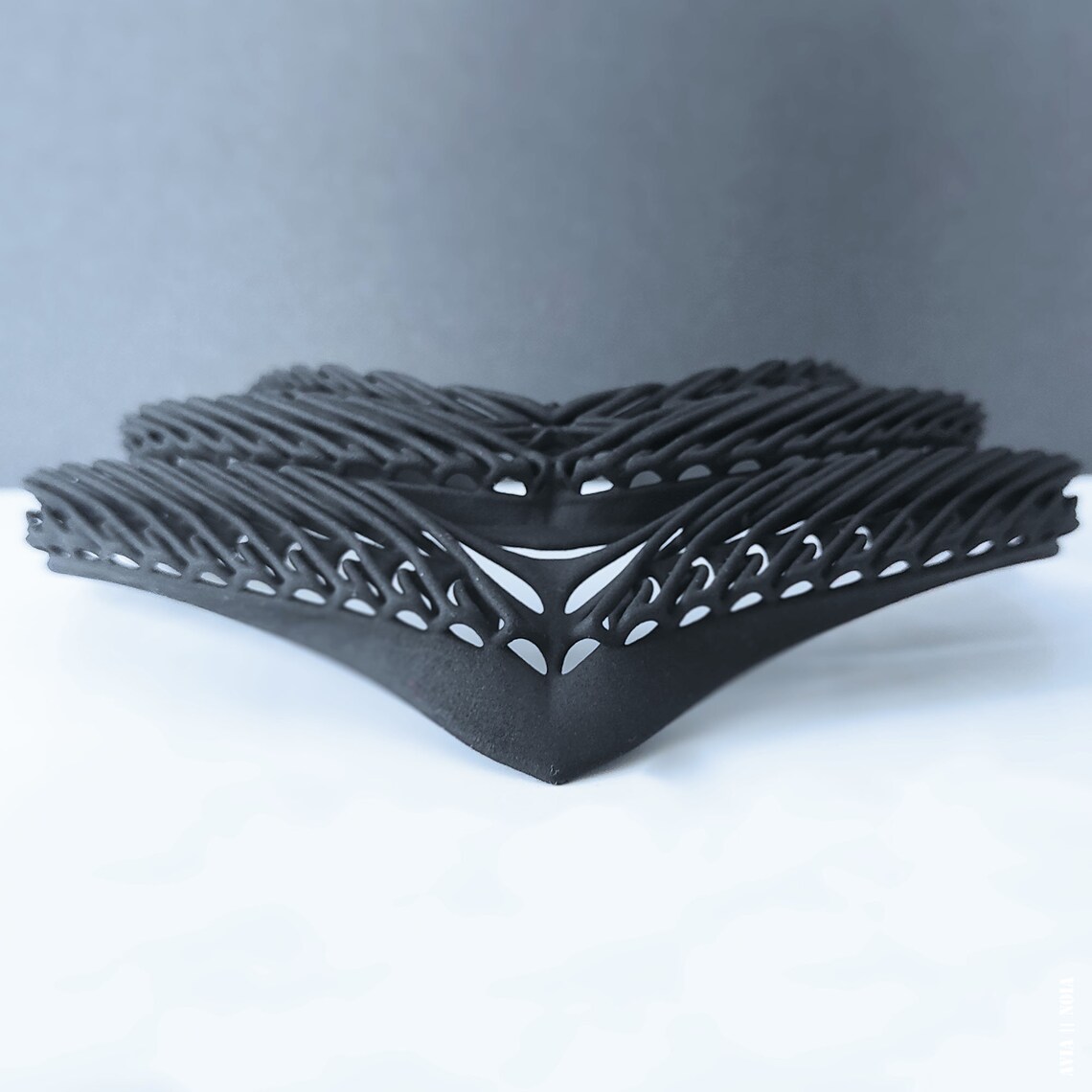 Avianoia's 3d Printed MJF Backbone Choker / Wearable Object ...