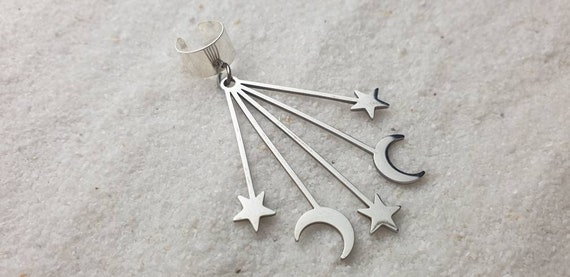 COMET EAR CUFF aus Metall mit riesigem Astro Schmuckanhänger - Etsy.de