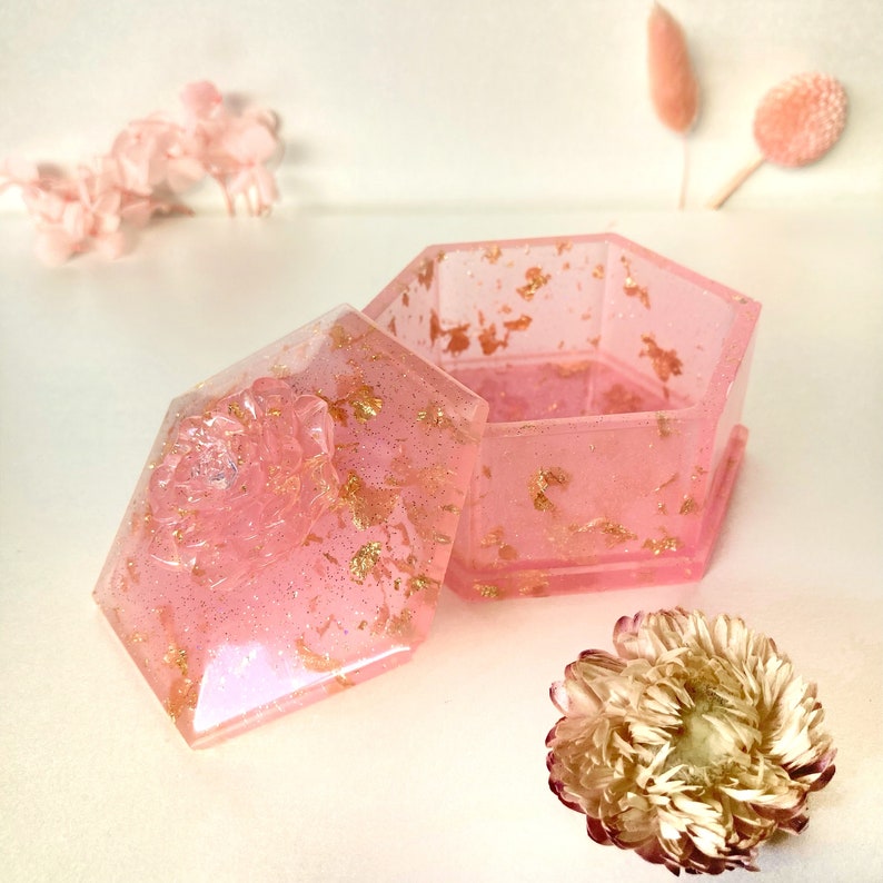 Resin Trinket W/ Dried Flowers / Trinket Box With Lid 3D - Etsy