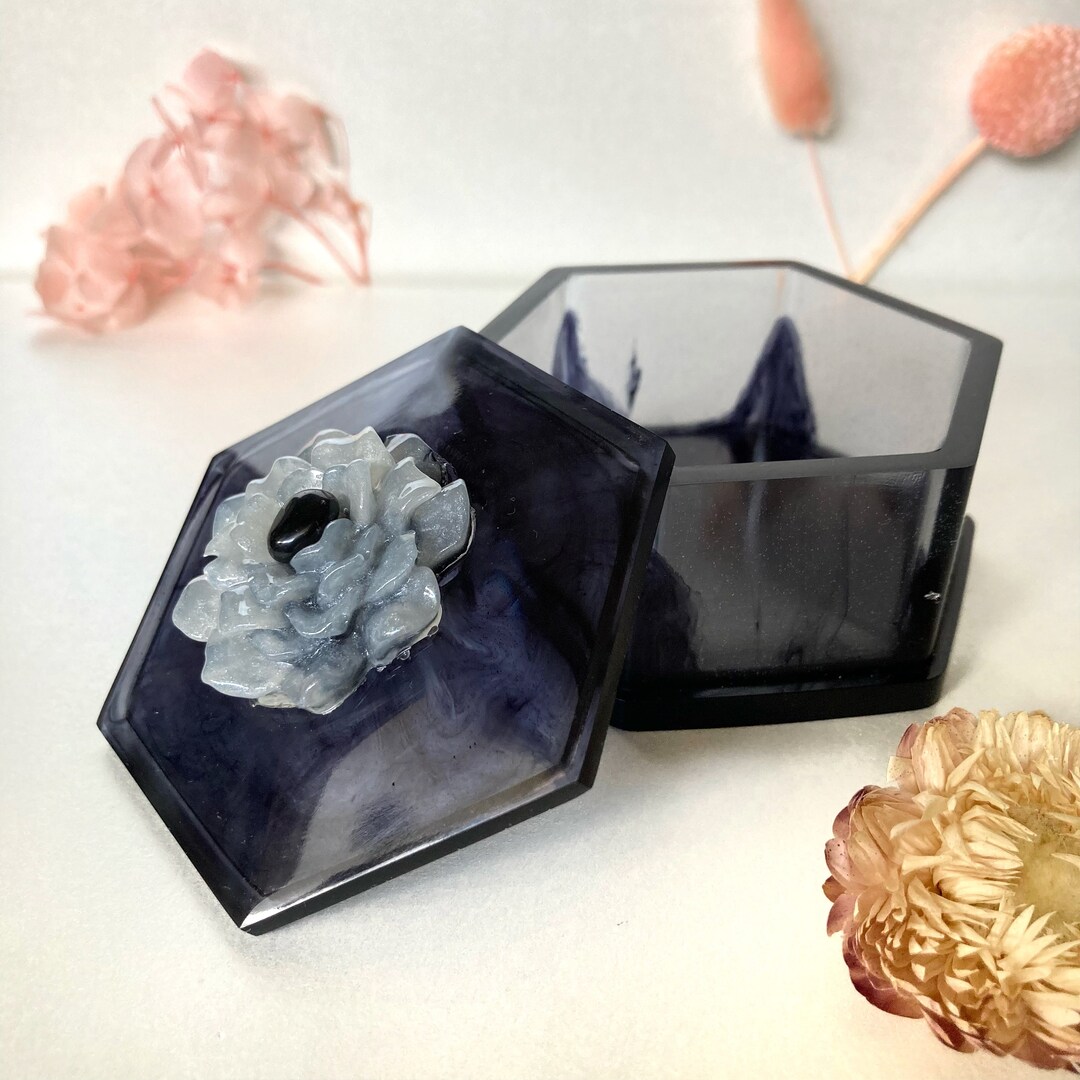 Resin Trinket / Trinket Box With Lid, 3D Flower, Crystal in Center ...