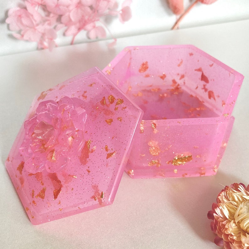Resin Trinket W/ Dried Flowers / Trinket Box With Lid 3D - Etsy