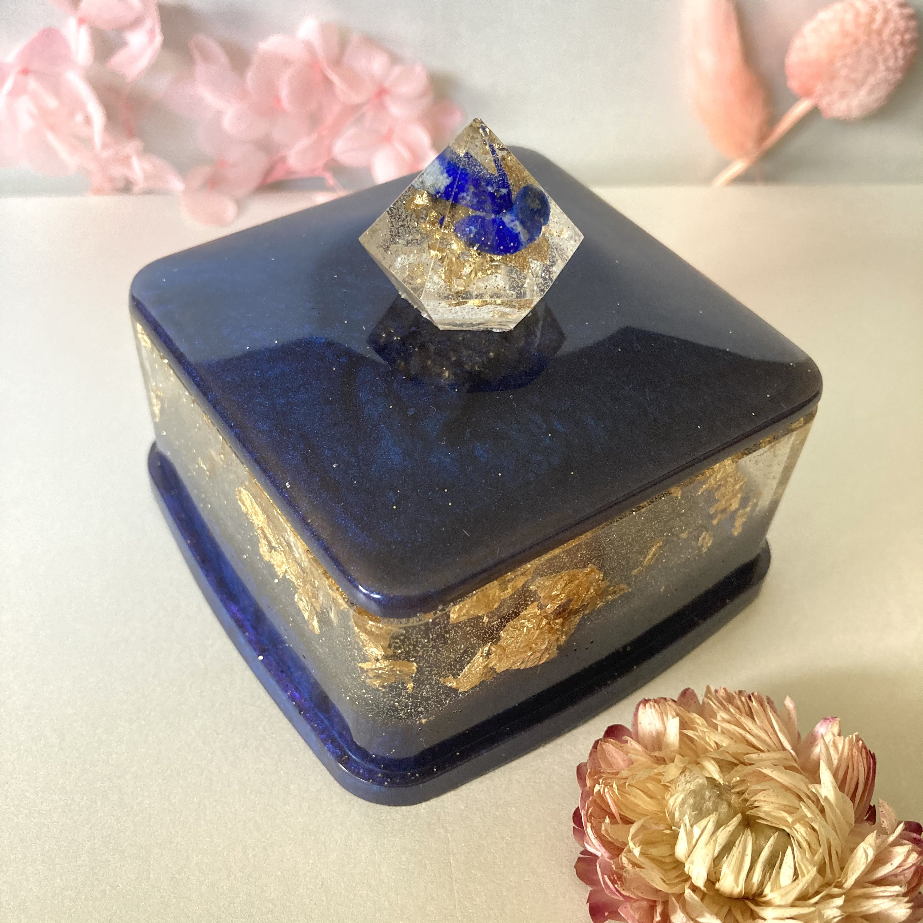 Resin Trinket w/ stone / Trinket Box with Lid 3D flower | Etsy
