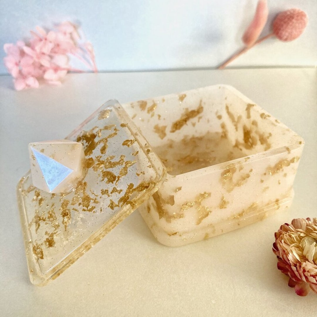 RESIN Trinket Box With Lid / Jewelry Box / Butterfly on Lid / - Etsy