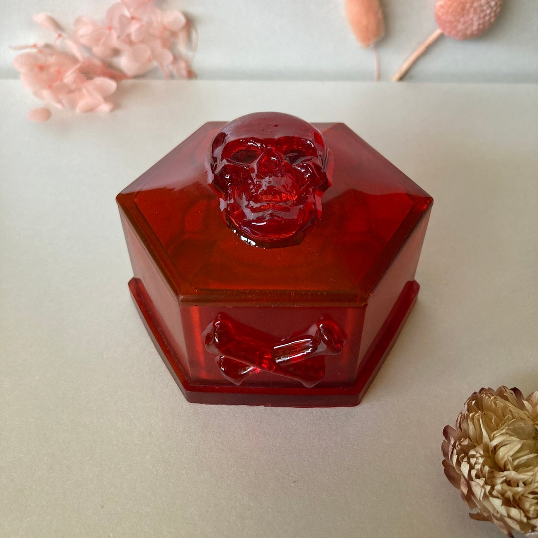 Resin Trinket / Trinket Box With Lid, 3D Skull, Garnet Crystal in Eyes ...