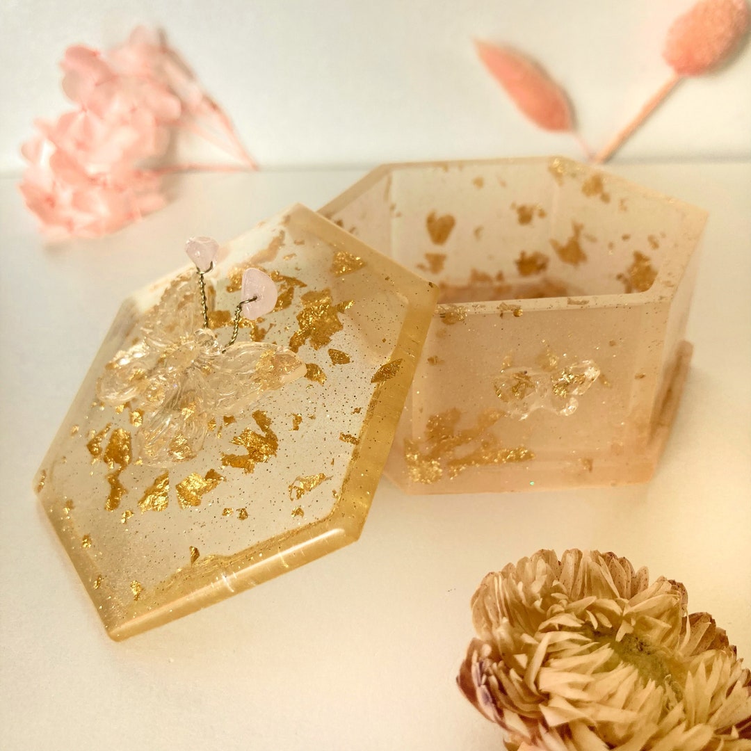 RESIN Trinket Box With Lid / Jewelry Box / Butterfly on Lid / Heart ...