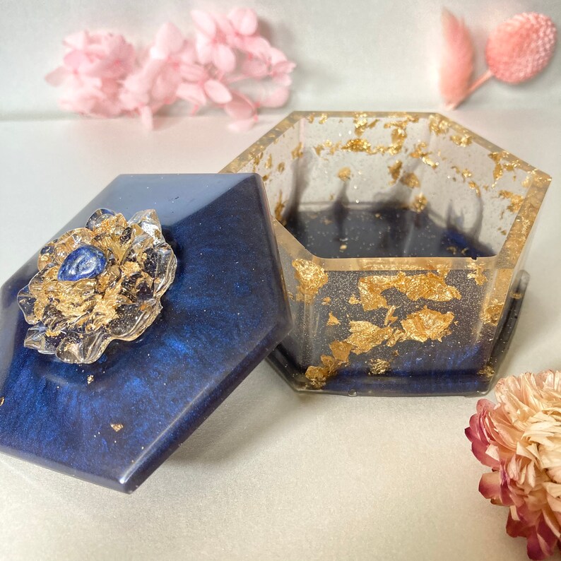 Resin Trinket W/ Stone / Trinket Box With Lid 3D Flower - Etsy
