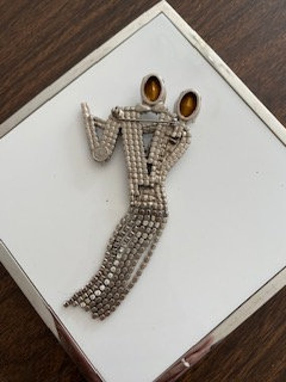 Elegant Butler & Wilson Dancing Couple Vintage Brooch - Gem