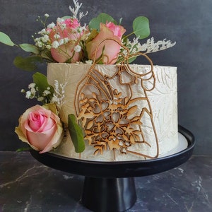 One Line Art Cake Topper Couple With a Bouquet of Flowers | Line Art ...