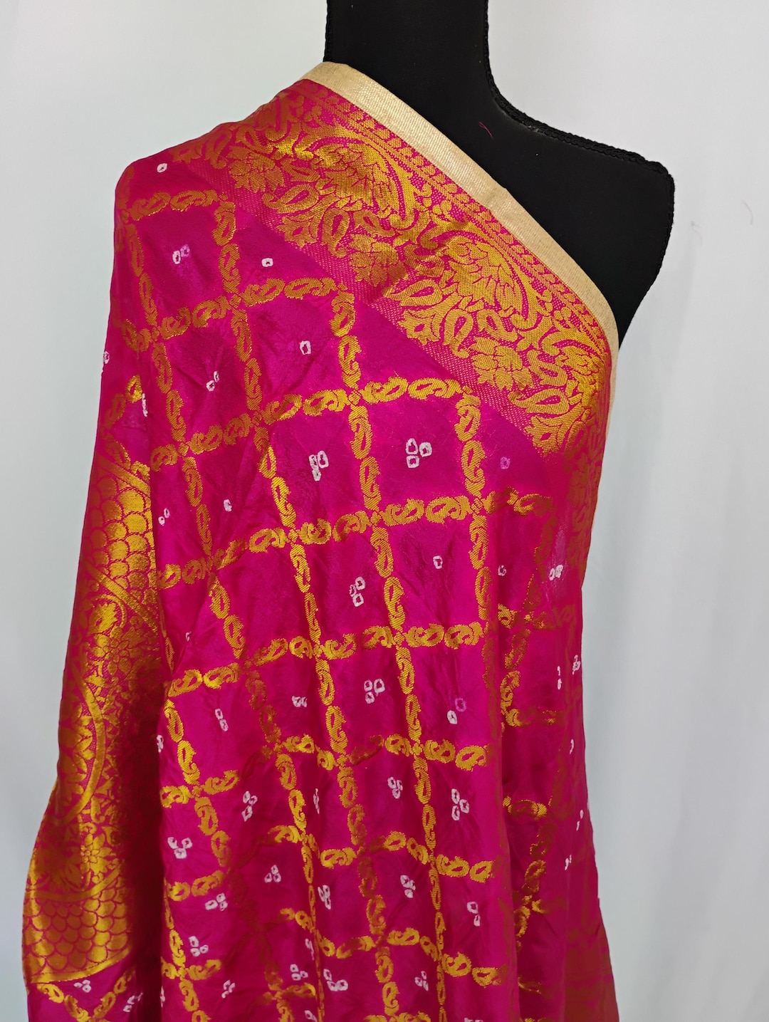 Women's Bandhani Silk Dupatta/ Chunni/ Scarf - Etsy