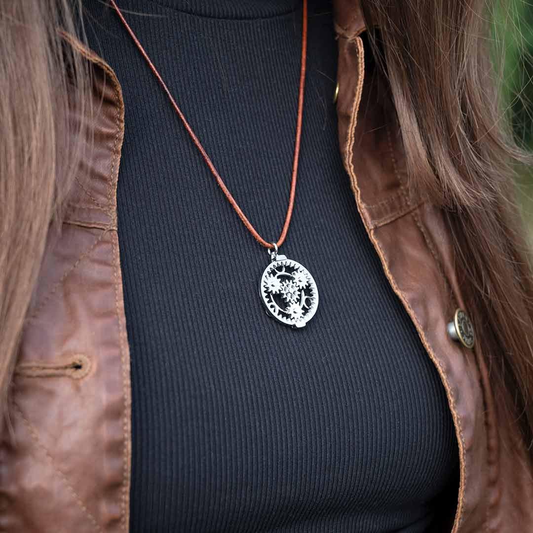 Planetary Gear Set Necklace | Kinetic Engineering Jewelry, Drivetrain ...