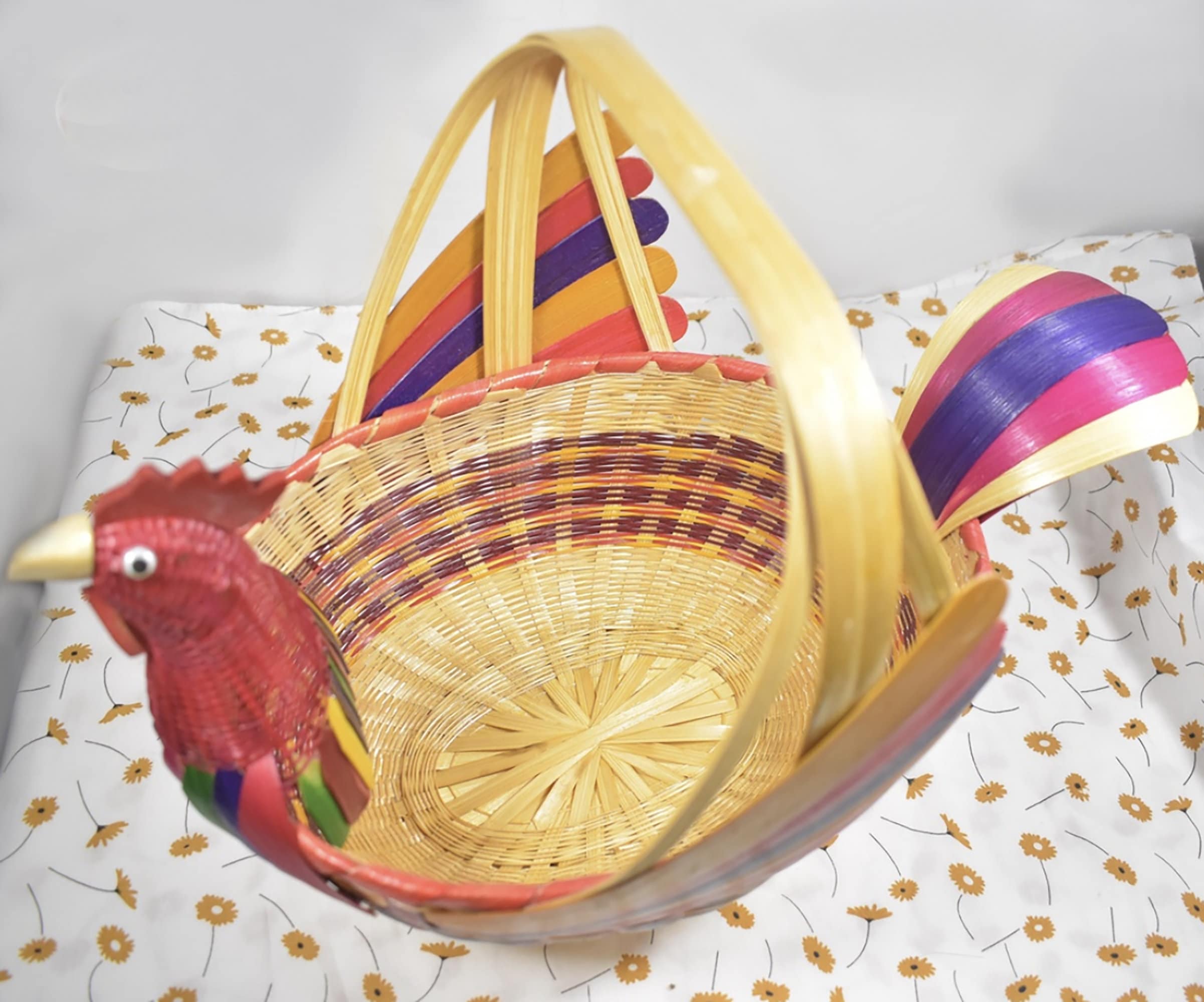 Gift Baskets Chicken Bamboo Woven Basket Woven Bamboo Hen Basket, Egg ...