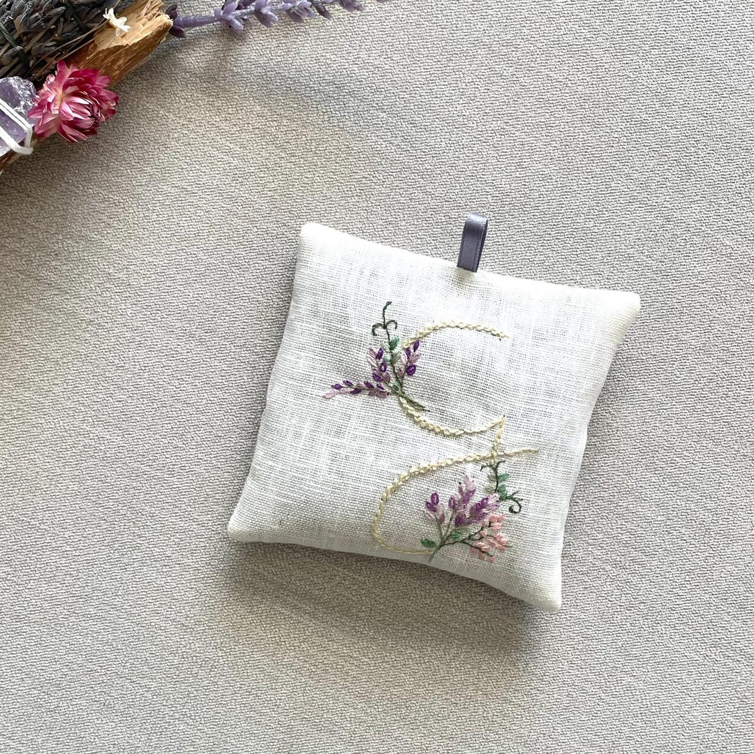 Personalized Linen Lavender Sachet: Hand Embroidered Monogram Gift - Etsy